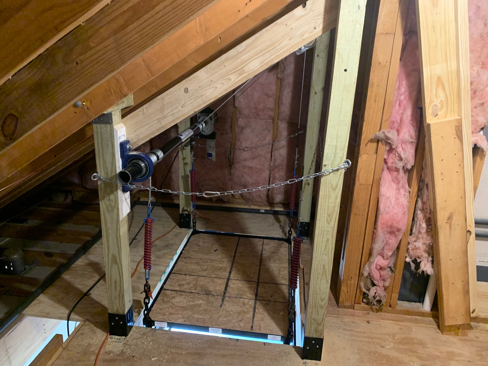 300XL Post Style Attic Lift – Large Load Platform